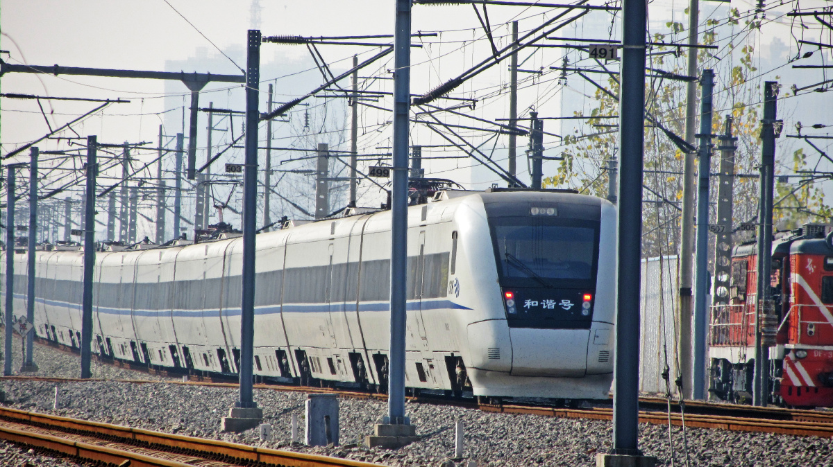 crh1b,r2,r1a_大山谷图库